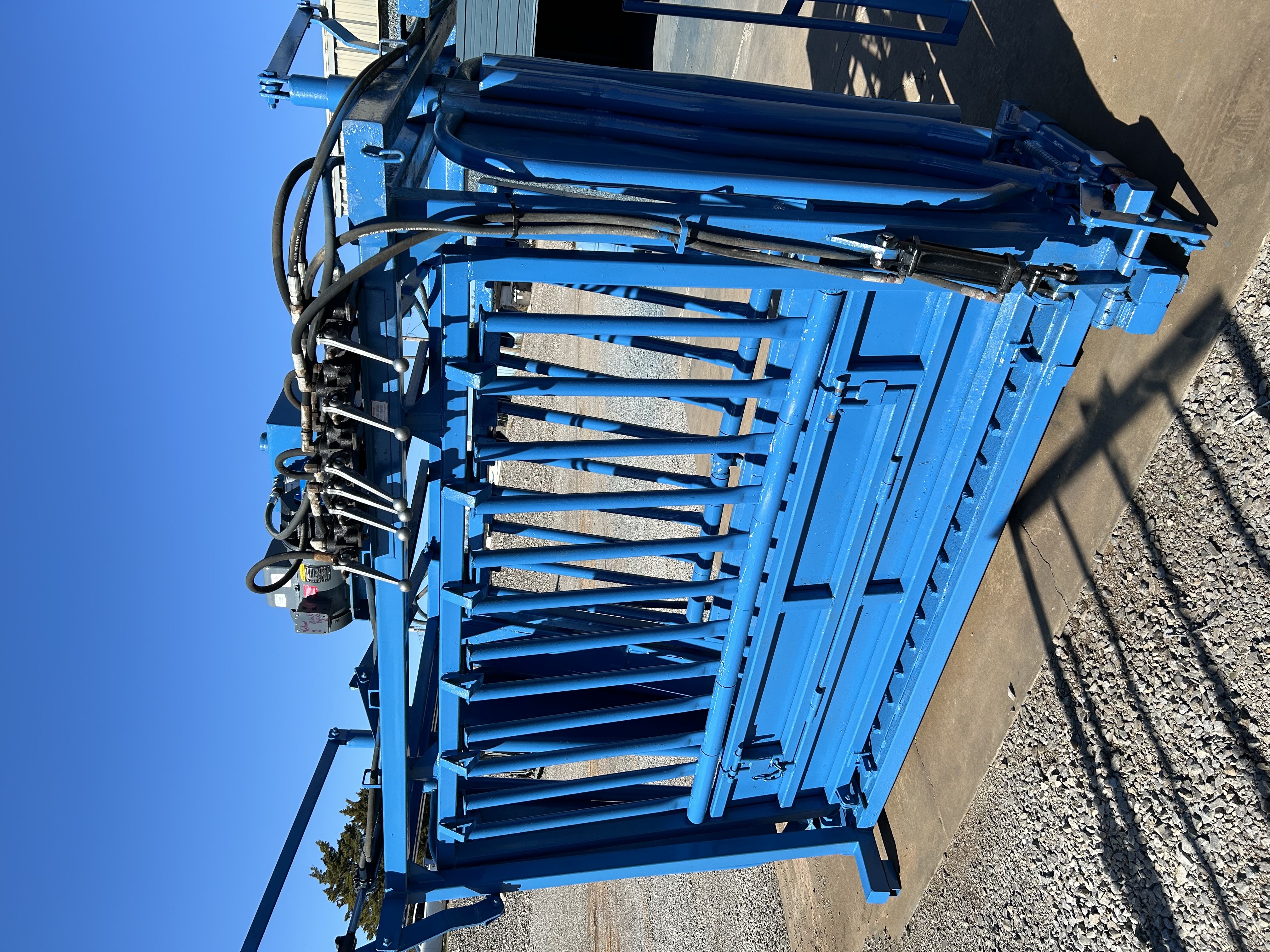 Cattleac Cattle Equipment | USED EQUIPMENT